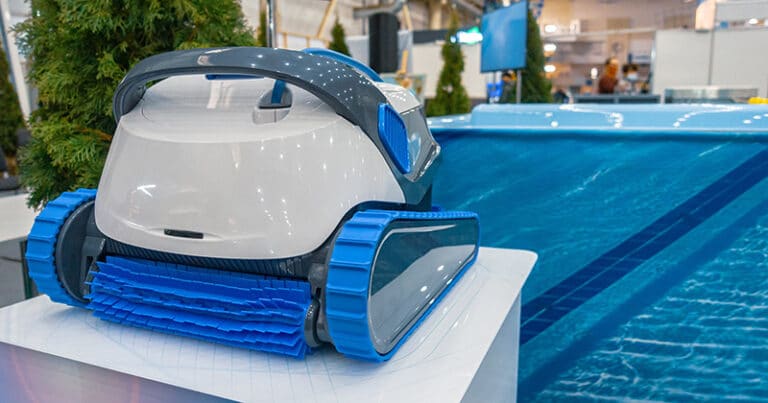The 7 Top Commercial Pool Vacuums - Inside Advisor Pro